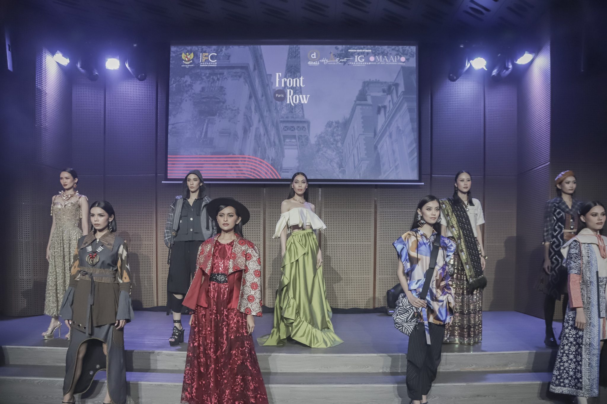 Front Row Paris 2023 Hadirkan Fashion Show Hingga Pameran - VenueMagz.com